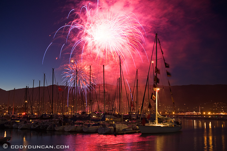 4th of July fireworks over Santa Barbara Harbor | Cody Duncan Photography
