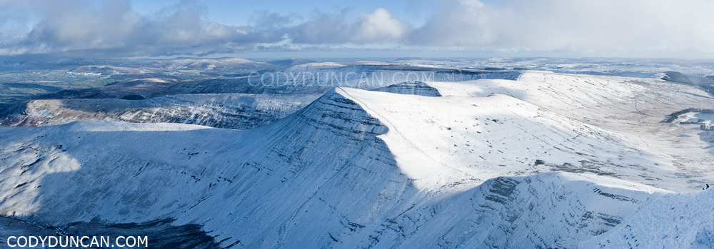 December 2009 winter snow Brecon Beacons national park - Pen Y Fan ...